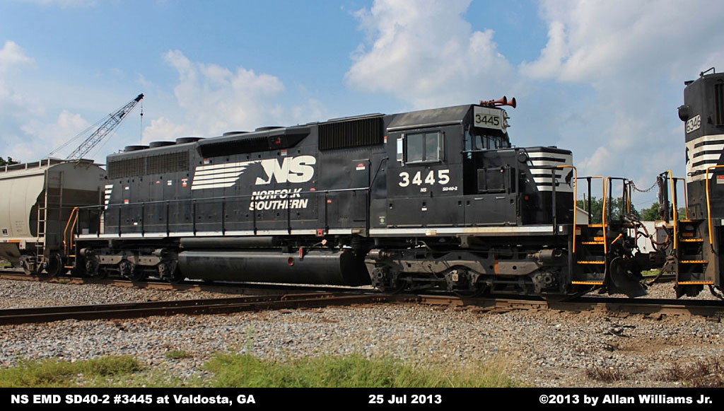 NS Diesel Locomotive Roster - EMD/CR SD40-2 Nos. 3429, 3445