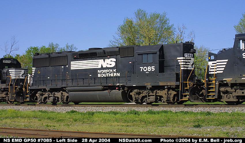 NS Locomotive Detail Photos - EMD GP50 #7085